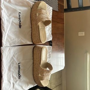 Larroude | Shoes | Larroud Ash Flatform Sandal In Natural Raffia | Poshmark